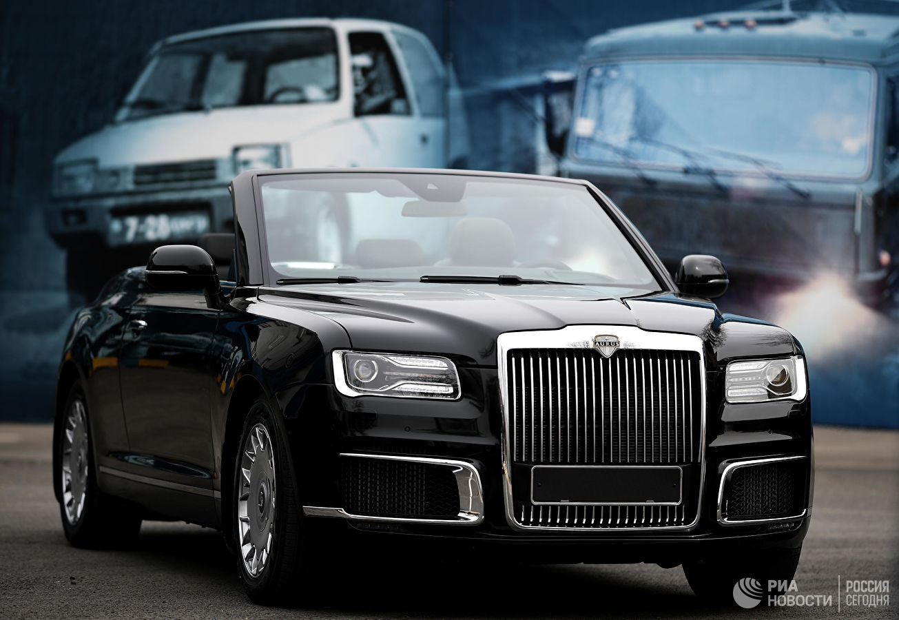 Aurus Senat Cabrio Vladimir Putin (3) - AutoExpert