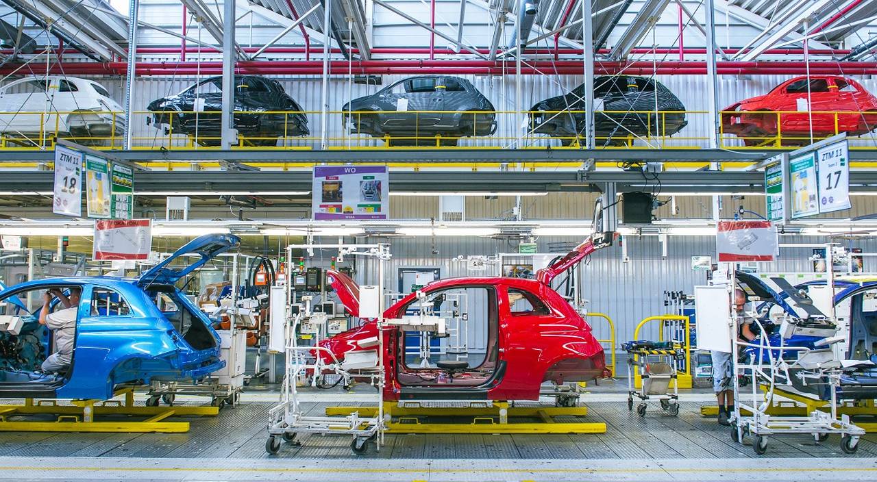 Uzina din Tychy a Stellantis va produce trei crossovere Fiat, Jeep și ...