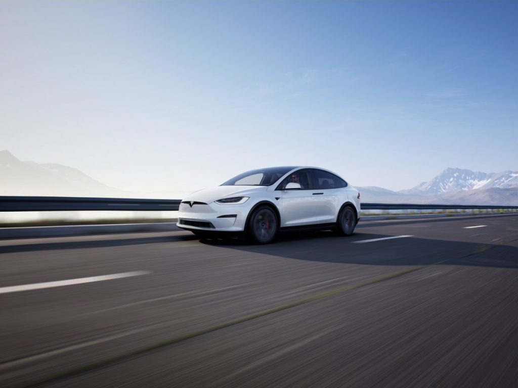 tesla-modelX-1 - AutoExpert
