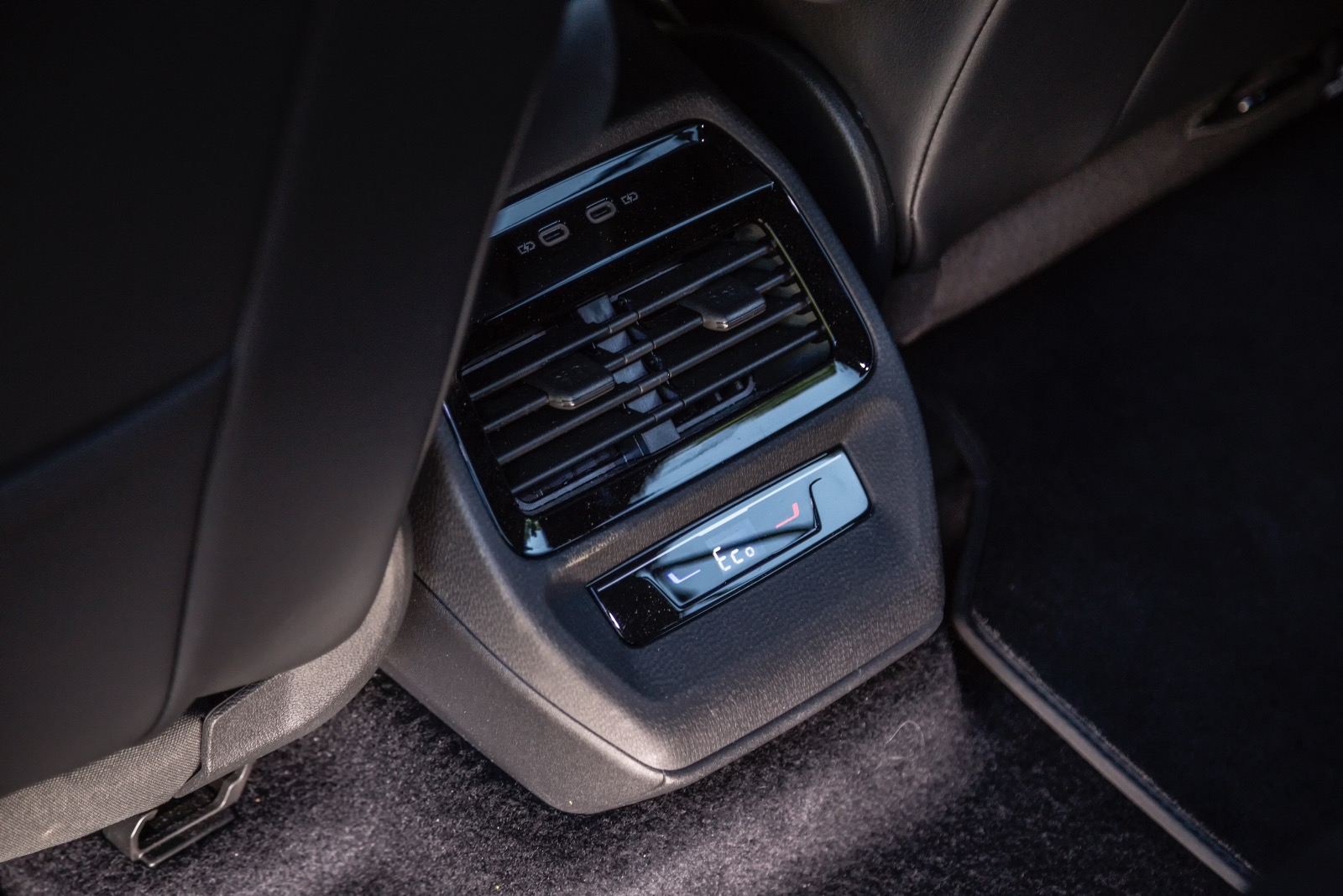 Test Volkswagen ID.5 Pro Performance - AutoExpert