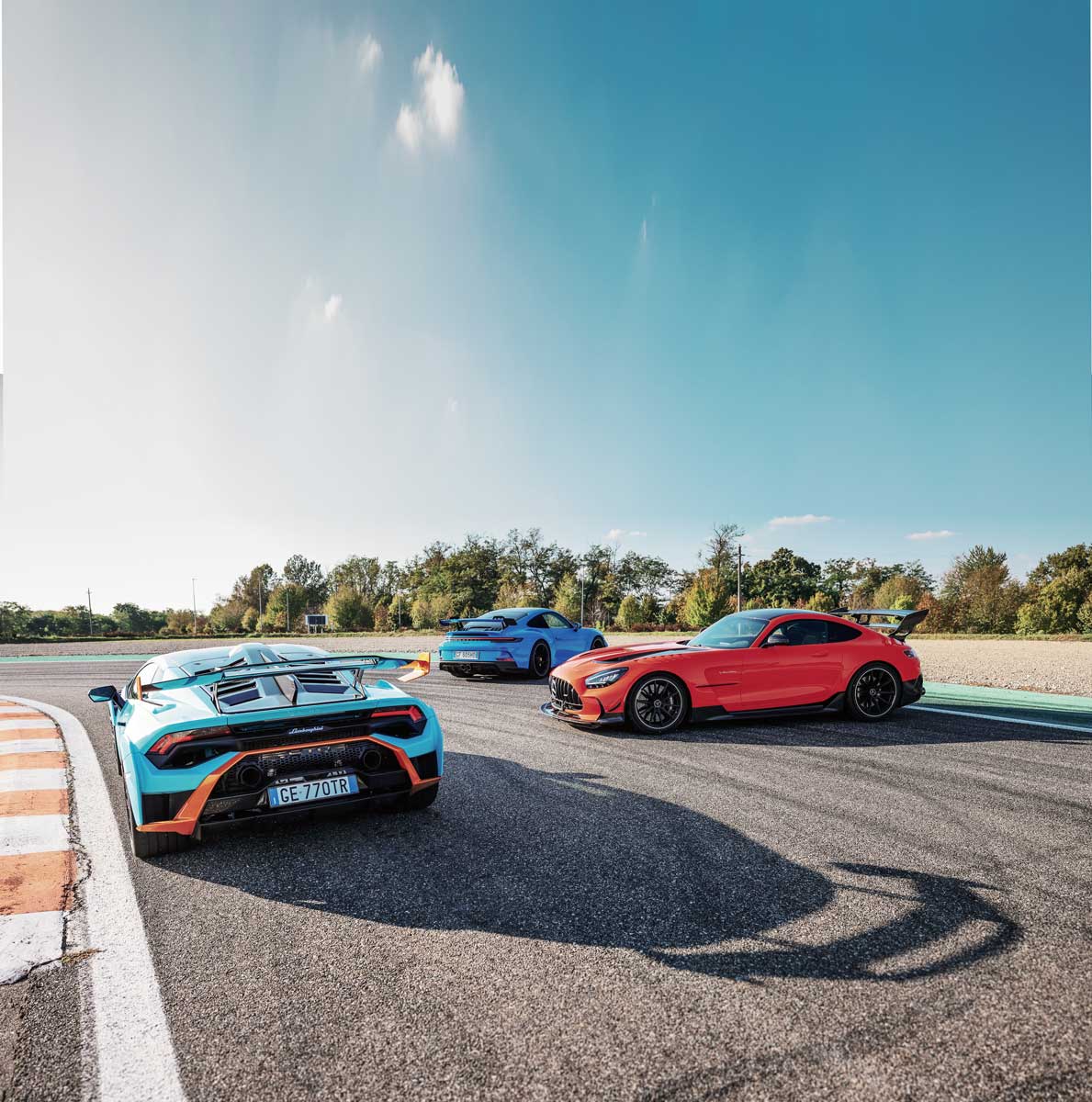 Porsche 911 GT3 vs Mercedes-AMG GT Black Series, Lamborghini Huracan ...