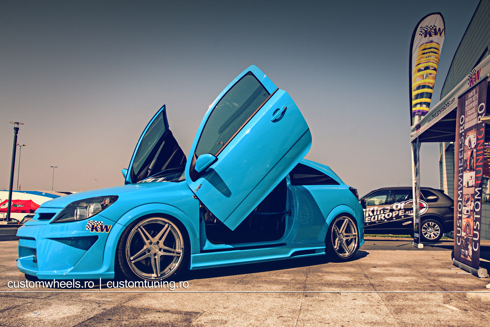 Distracţie și pasiune la Exporom Auto Show şi 4Tuning FEST - AutoExpert